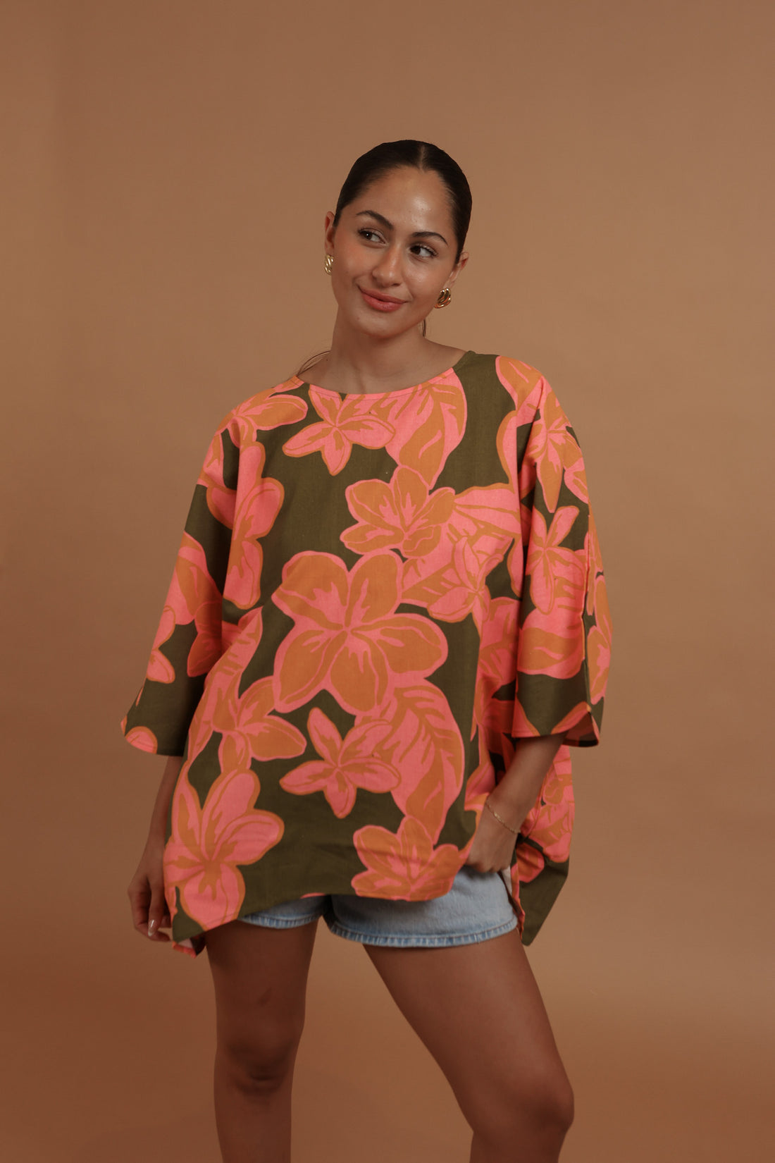 Makuahine Blouse | Pua Melia Guava – LexBreezy Hawaii